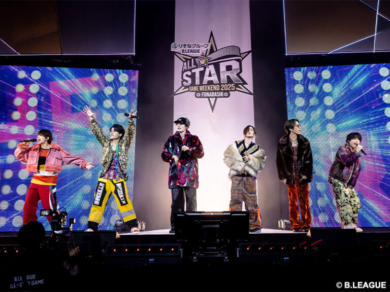 SixTONESがBリーグオールスターにサプライズ出演…スペシャルメドレーを披露 | バスケットボールキング
