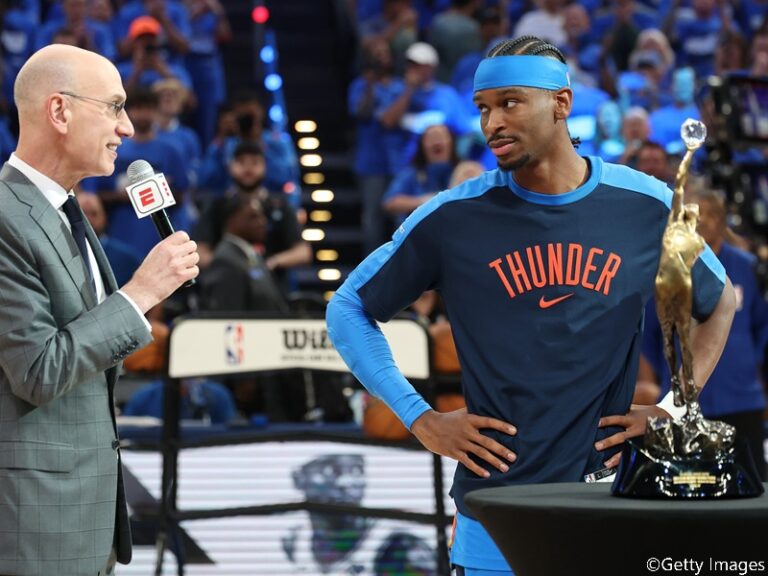 ケンタッキー大出身選手で初…サンダーのSGAがヨキッチとの一騎打ちを制してMVP初選出 | バスケットボールキング