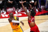 NBA docomo | 連続2ケタ得点記録が1297試合で途切れたレブロン「正しいプレーをするだけ」